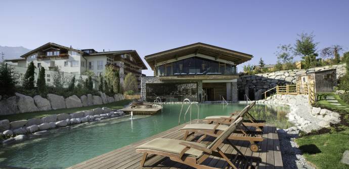 Wasser- & Saunawelt im Wellnesshotel in Tirol - Alpenresort Schwarz